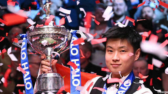 Geschiedenis op WK snooker: Chinese revelatie Zhao Xintong kroont zich ...