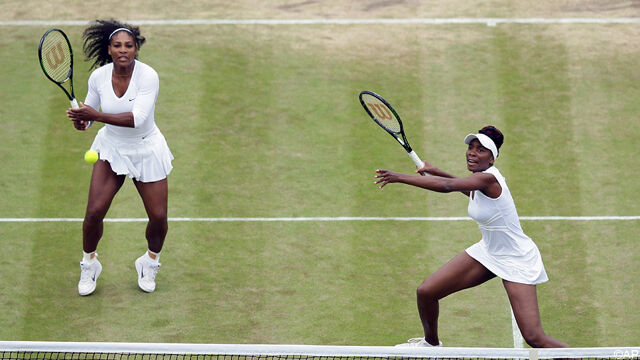 Nieuwe Sister Act: Serena Williams dubbelt met zus Venus op Wimbledon ...