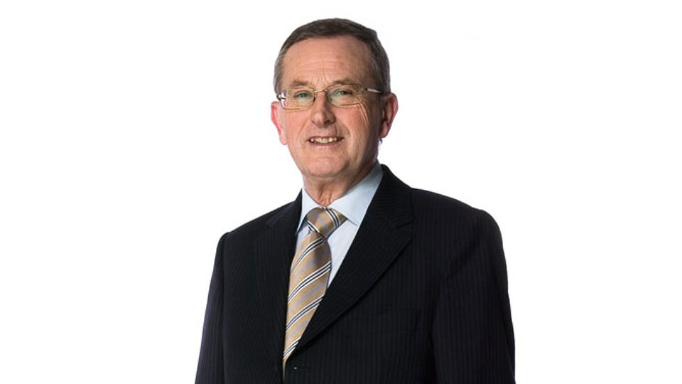 Mag Marcel Logist nog zes jaar verder werken? | VRT NWS: nieuws