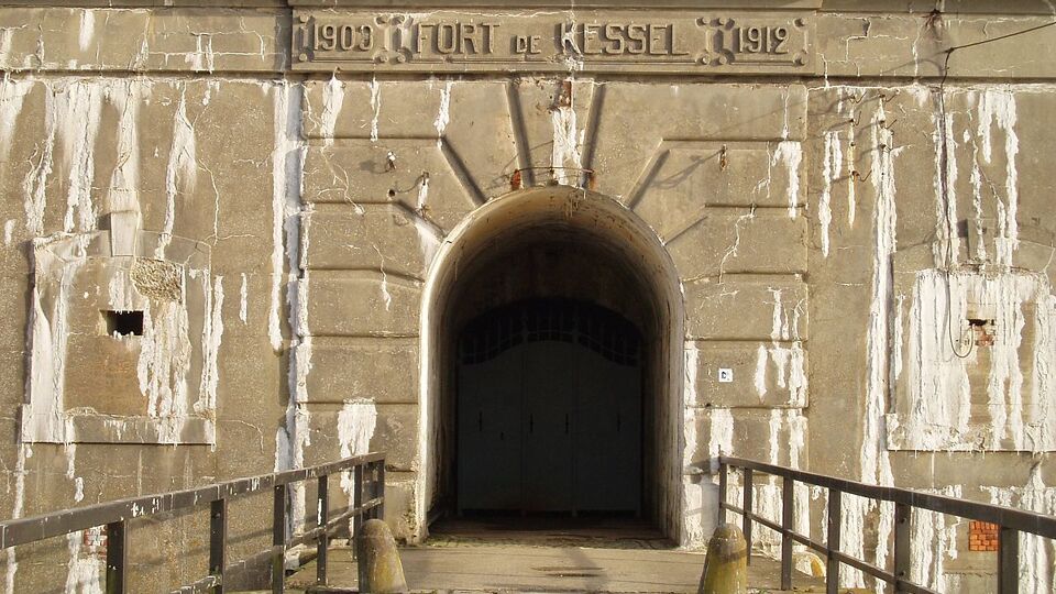 Fort van Kessel voorlopig beschermd als monument | VRT NWS: nieuws