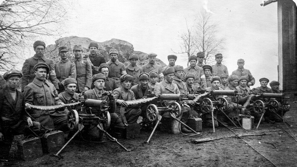 24 tot 30 januari 1918: Bolsjewieken bevestigen dictatuur van het ...