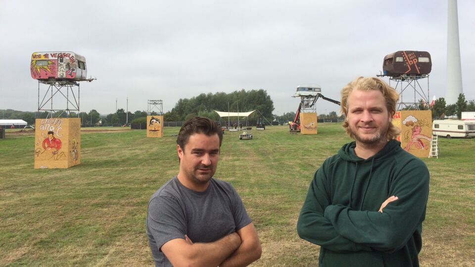 Camping Kitsch neemt maatregelen tegen handtastelijkheden | VRT NWS: nieuws