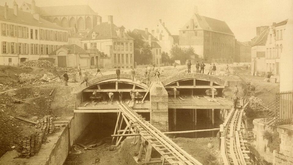 Er stroomt weer water door de Gentse Reep: hoe de open riool een plaats ...