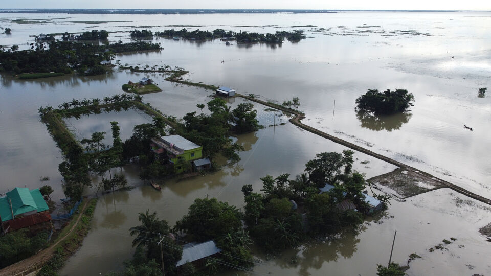 Hevige moessonregens in Zuid-Azië: Eén derde van Bangladesh staat al ...
