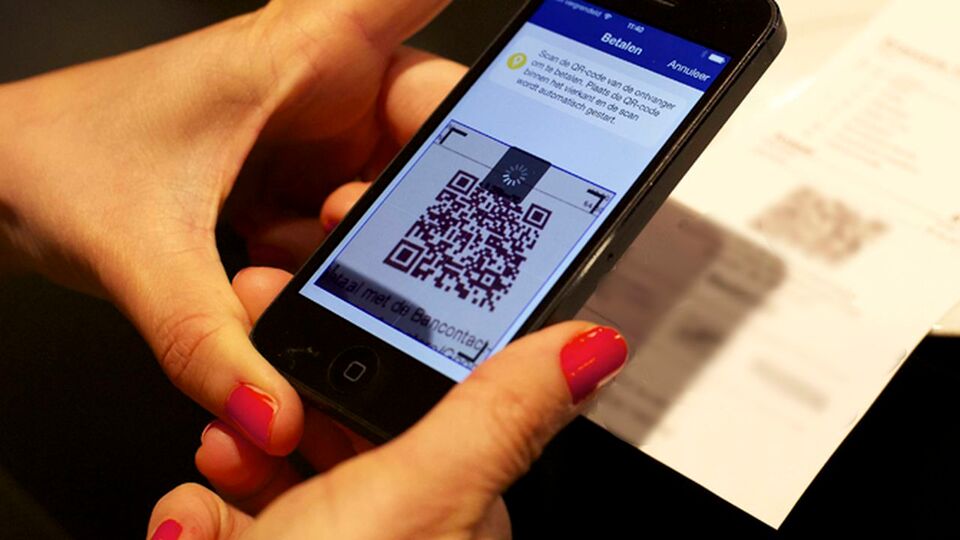 Digitaal betalen is populair: hoe doe je dat veilig met QR-codes? | VRT ...