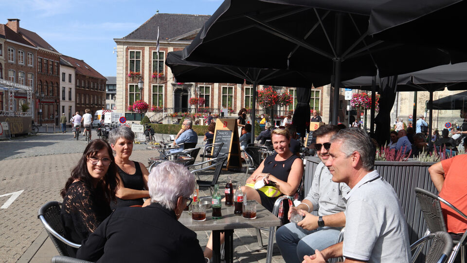 Cafés en restaurants in Diest mogen voortaan elke zomer hun terras ...