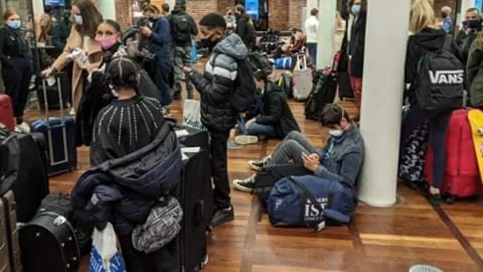 Last passengers arrive from the UK | VRT NWS: news