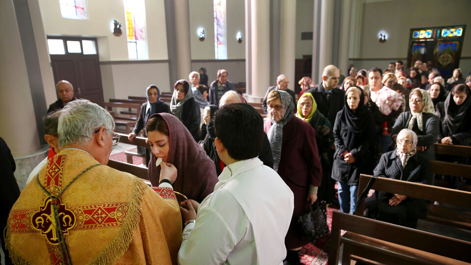 De Belgische franciscaan Dominique Mathieu uit Aarlen wordt aarts ...