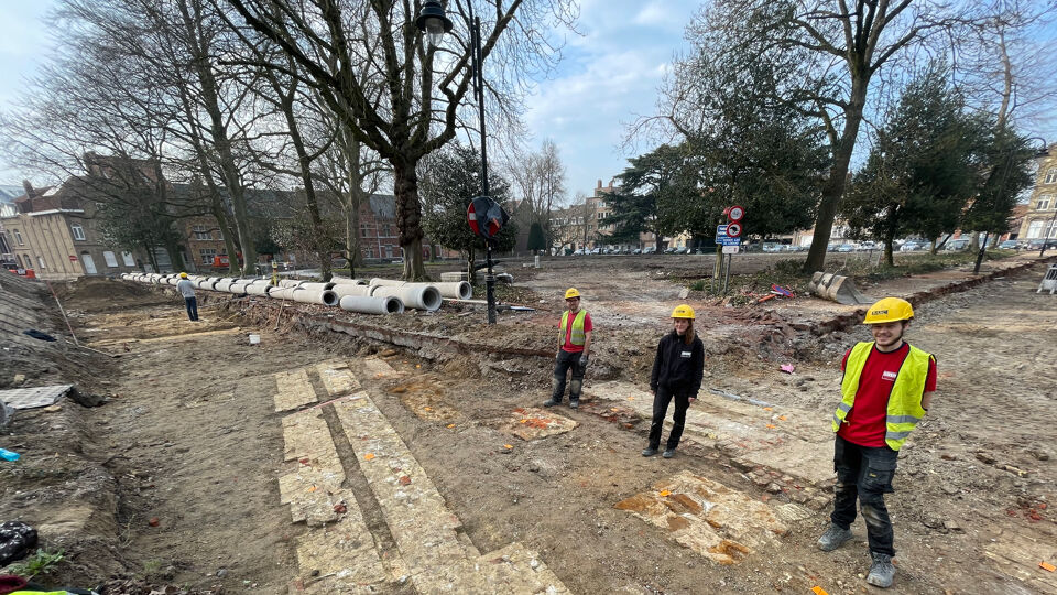 Archeologen graven vroegere bisschoppelijk paleis op in Ieper | VRT NWS: nieuws