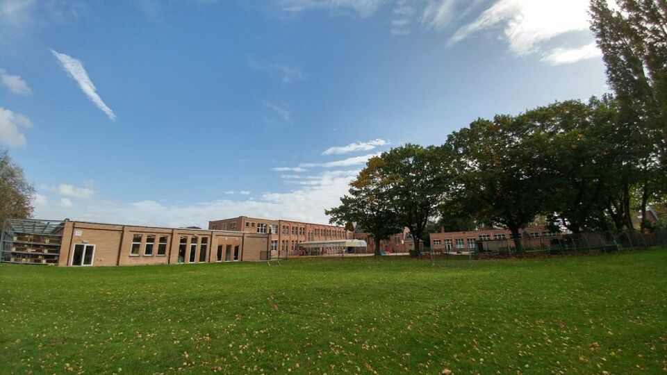 Nieuwe klacht tegen directeur BuSO-school Ravelijn in Brugge na ...