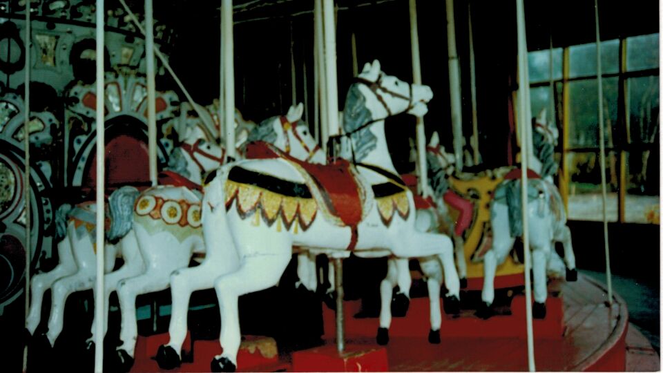 Radio 2 vindt verdwenen carrousel van Bobbejaan Schoepen terug | VRT ...