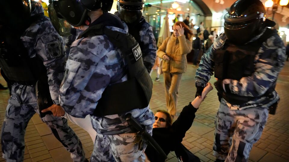 In 2023 gaat de oorlog in Oekraïne een nieuwe, cruciale fase in | VRT ...