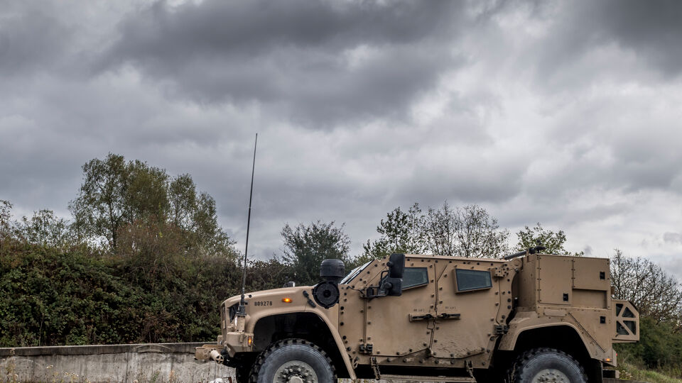 Maak kennis met de nieuwe jeeps van Defensie, de Oshkosh-CLV: het ...