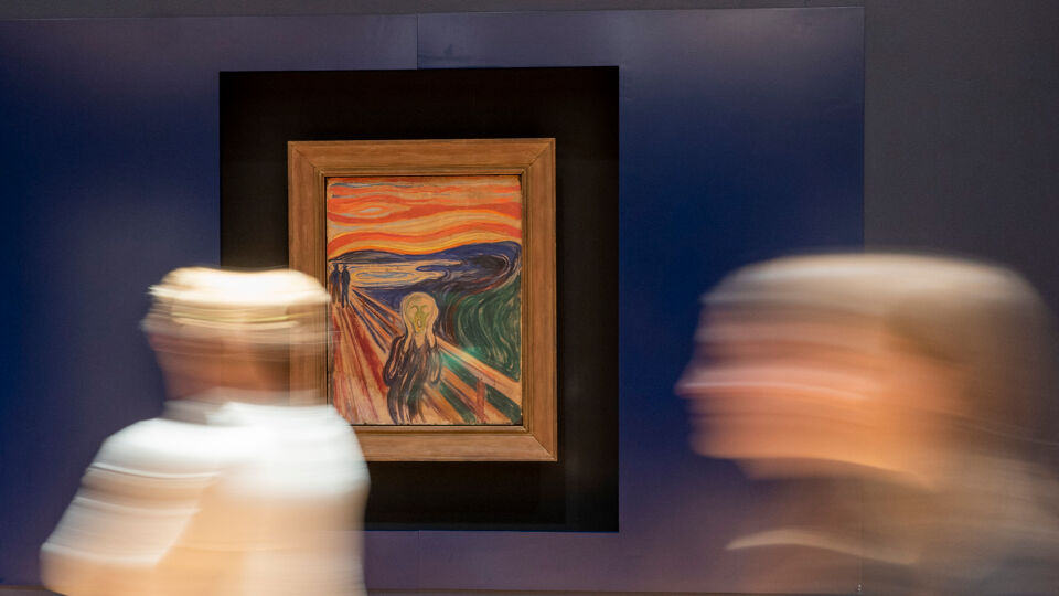 Veiligheidspersoneel verijdelt klimaatactie bij wereldberoemd ...