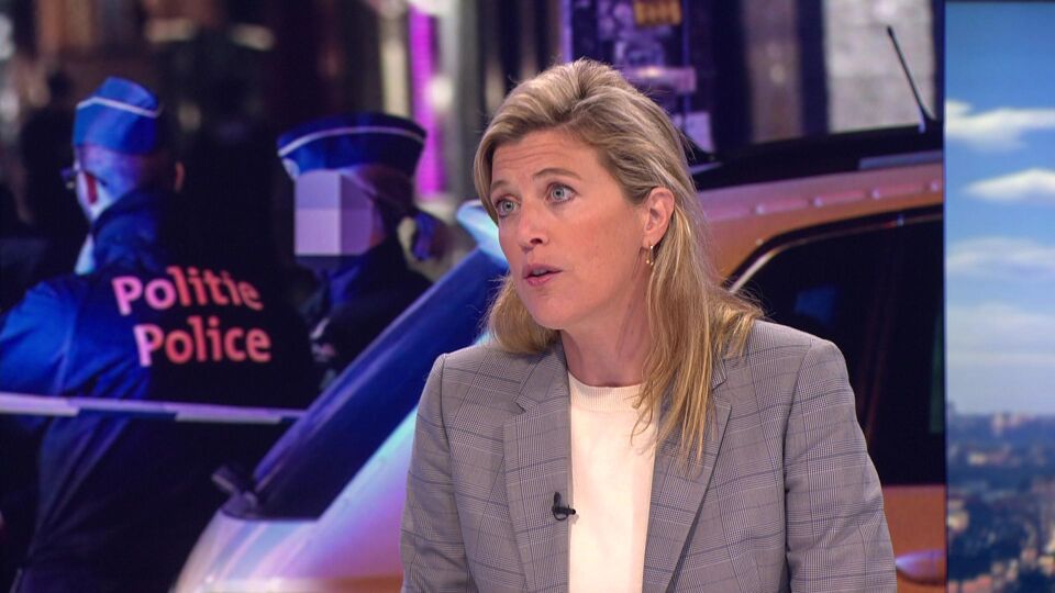 Ontbijten met Chris Janssens (Vlaams Belang): "Ontslag minister van ...