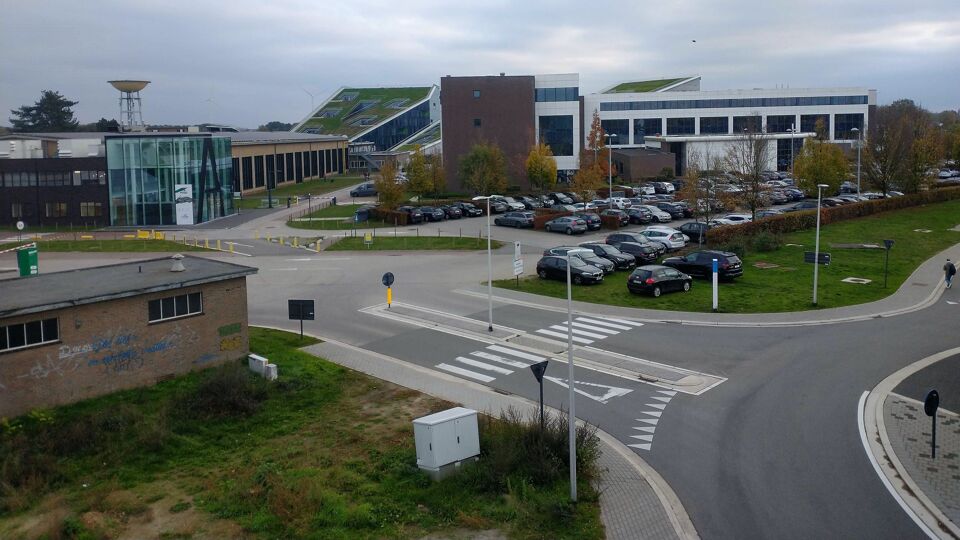 Corda Campus in Hasselt gaat trein en bus meer promoten | VRT NWS: nieuws