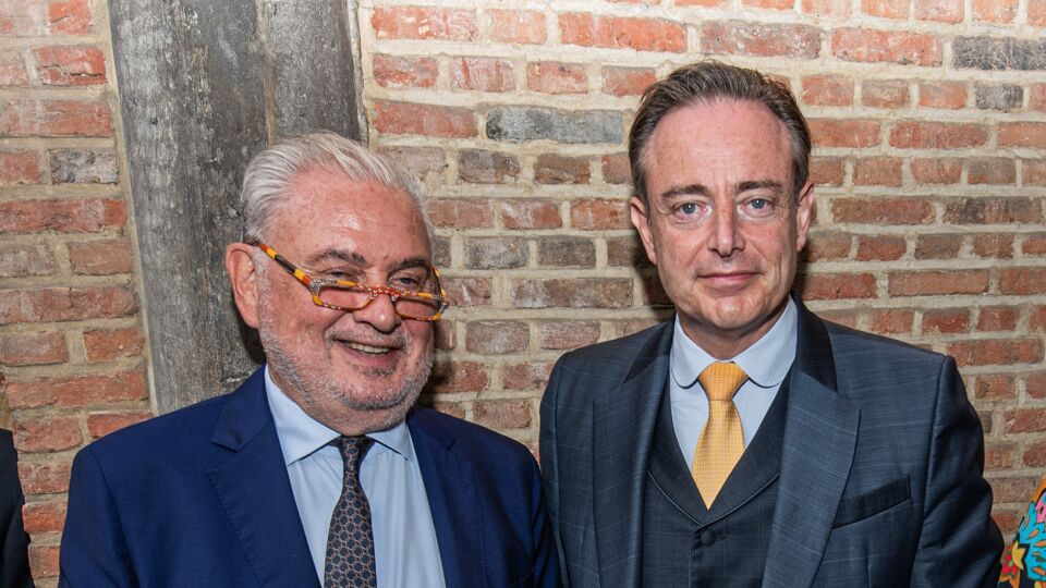 De Wever reageert op verbouwplannen voor Antwerpse Boerentoren: "Dit is ...