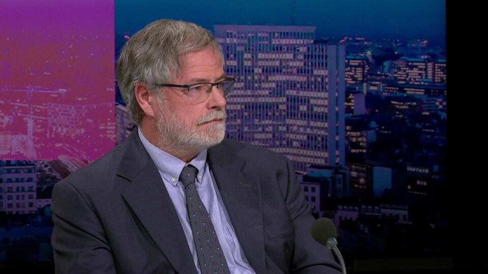 Eric Van Der Sypt van federaal parket over Europees corruptieschandaal ...