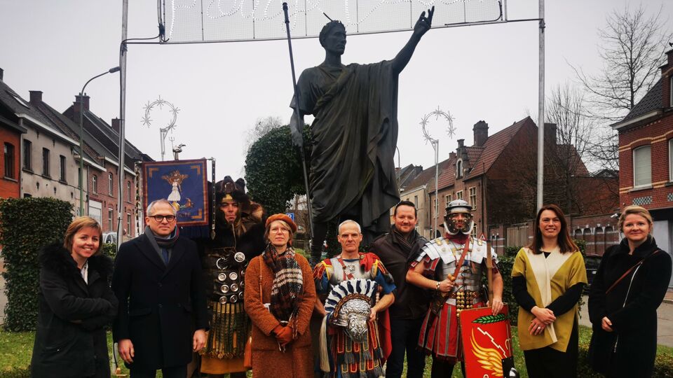 Romeinen overspoelen Velzeke weer op de 25-jaarlijkse Caesarfeesten ...