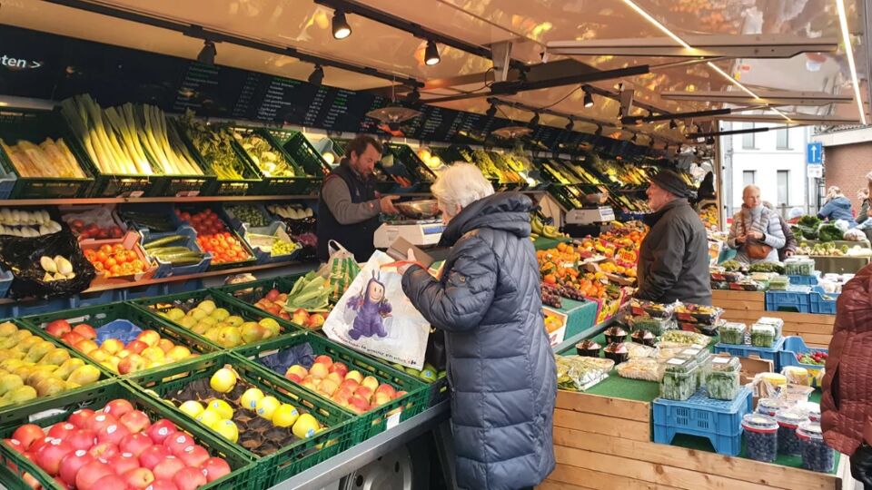 Vooral enthousiasme bij uitbaters kippenkramen voor nieuwe markt in ...