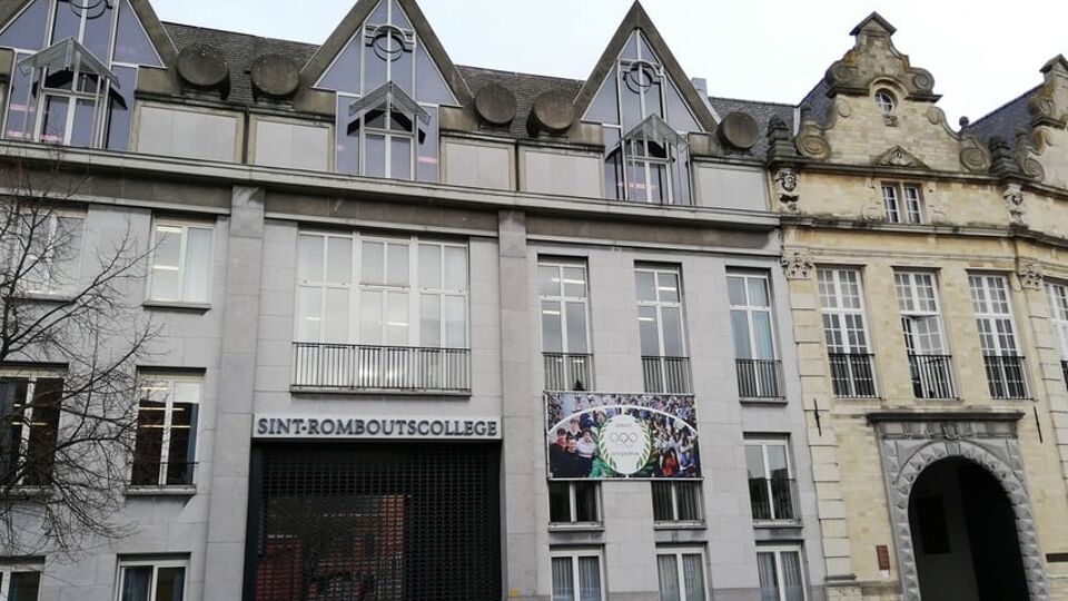 Sint-Romboutscollege wordt eerste secundaire school met schoolstraat in ...