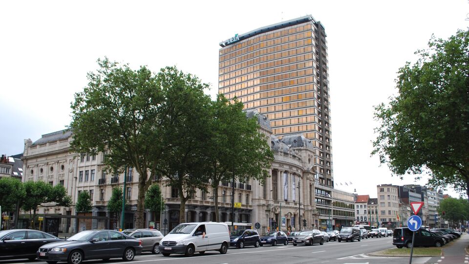 Architect van de Antwerp Tower, Jozef Fuyen (95) is overleden | VRT NWS ...