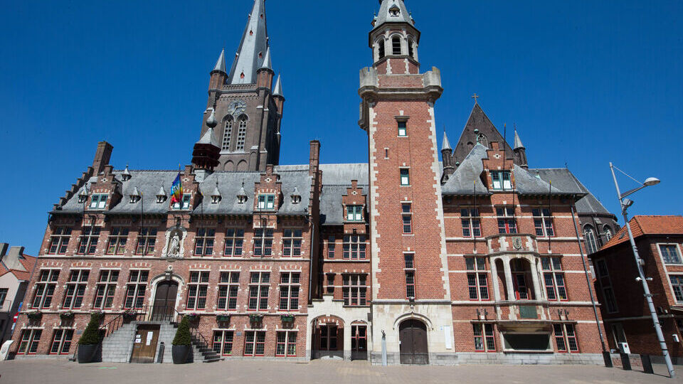 Eeklo zoekt artiest om verbindende kunst te maken voor de stad: "Cultuur die zich mengt in de ...