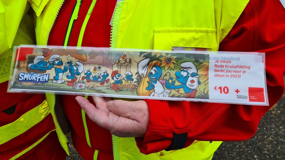 Rode Kruis Vlaanderen start verkoop van pleisters, na 61 jaar stickers ...
