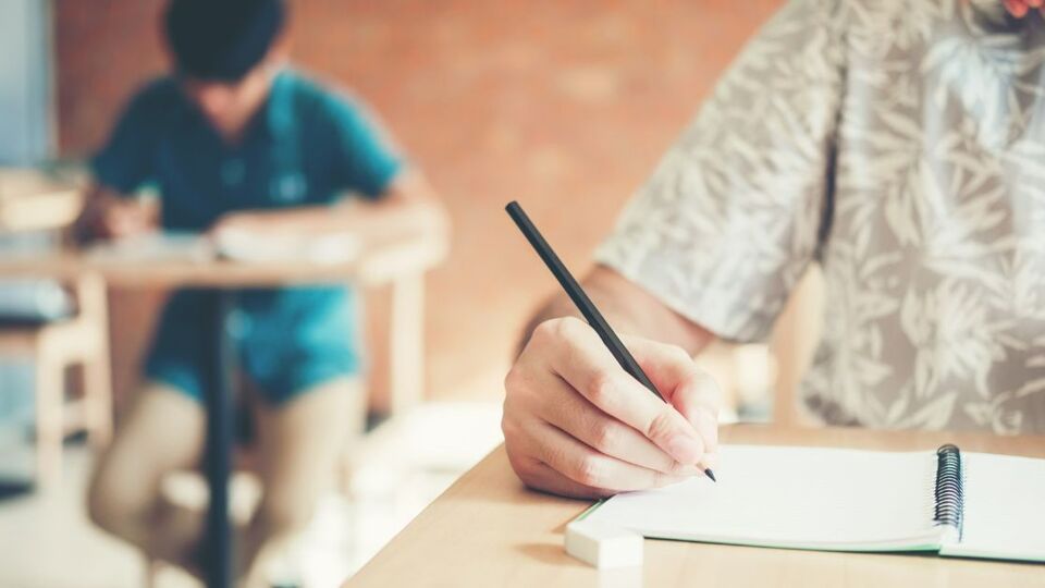 Hoe kan je een black-out op je examen voorkomen? "Stop met alles gewoon ...