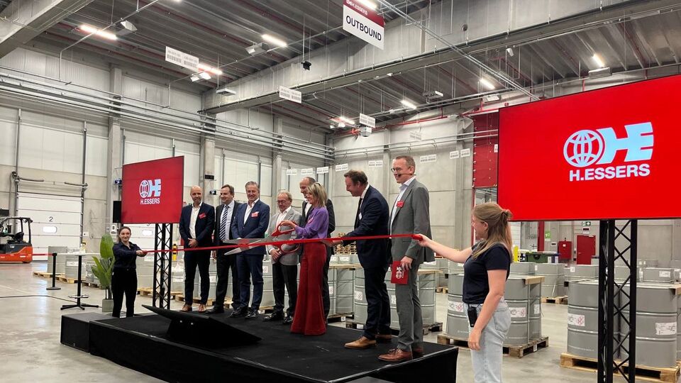 H.Essers opent nieuwe site met magazijn op industrieterrein Kristalpark ...