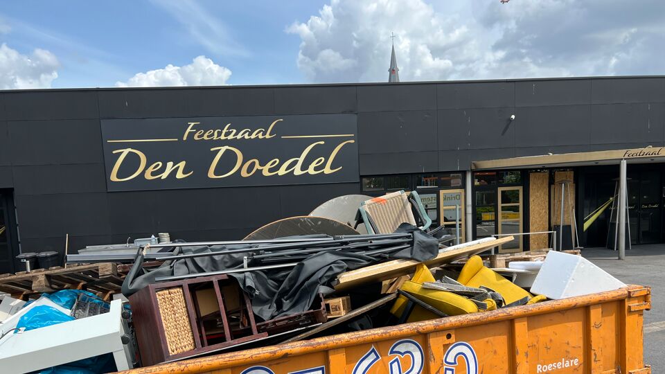 Eigenaar van feestzaal Den Doedel in Koekelare wil nieuwe feestzaal ...