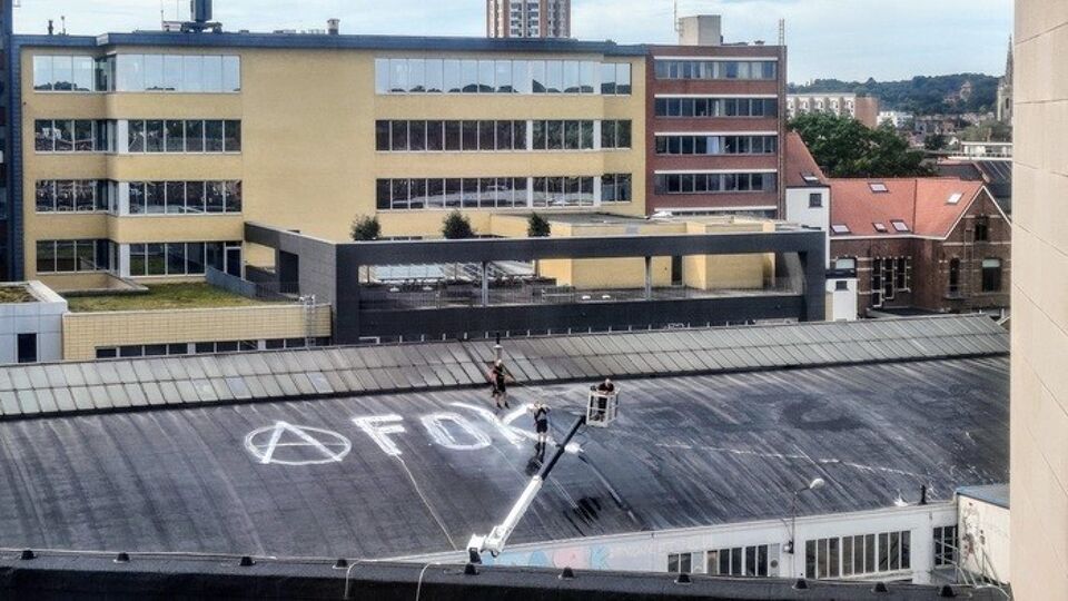 Leuven overschildert "Fok Reuzegom" met straatkunstproject: "Goede plek ...