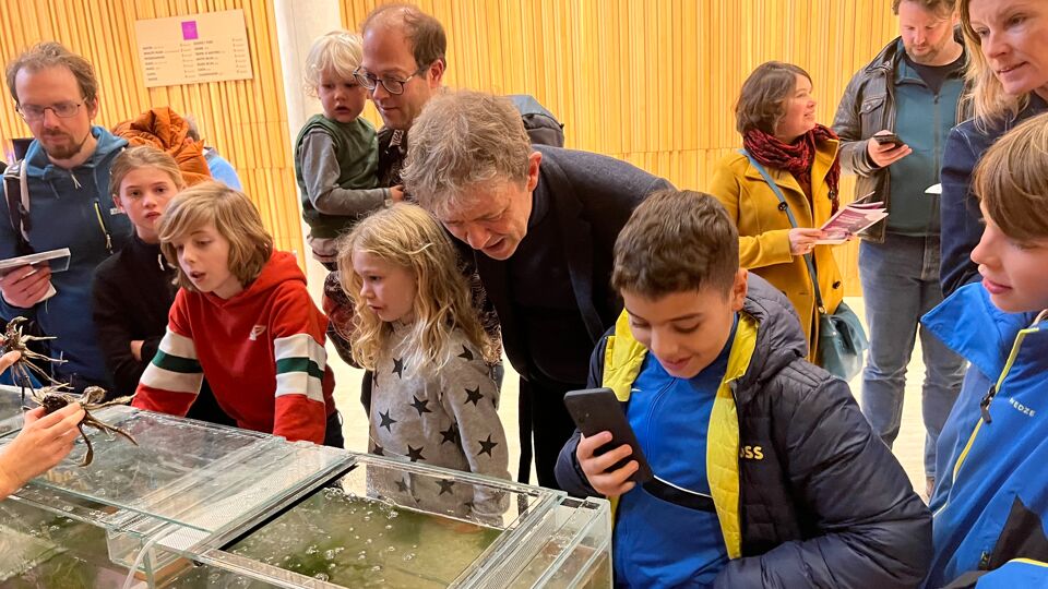 Dag van de Wetenschap in Antwerpen ontvangt veel enthousiaste ...