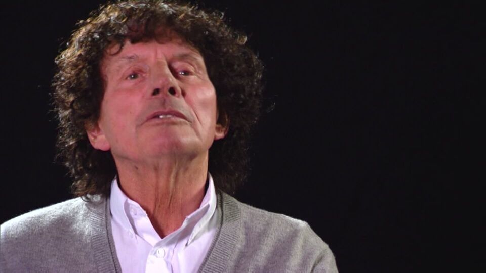 Basketbalkeizer Willy Steveniers viert 85e verjaardag in Antwerps ...