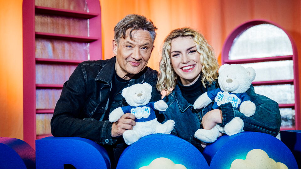 "Het wordt echte nattehaartjestelevisie": Bart Peeters en Gloria ...