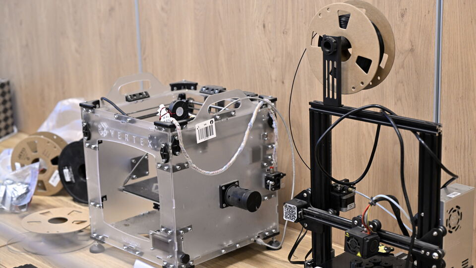 Een 3D-printer en wat blauwdrukken: waarom de politie met argusogen kijkt naar nieuwe bron van ...