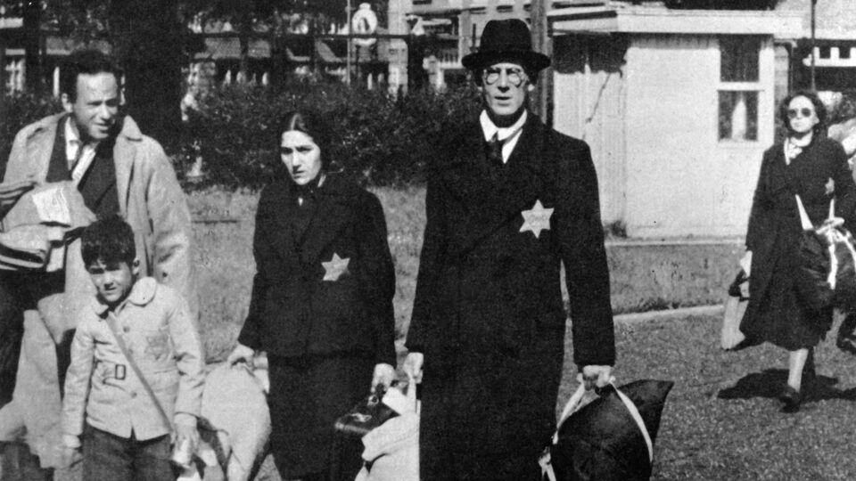 Filmmakers ontdekken dat Amsterdamse tram geld verdiende aan ...