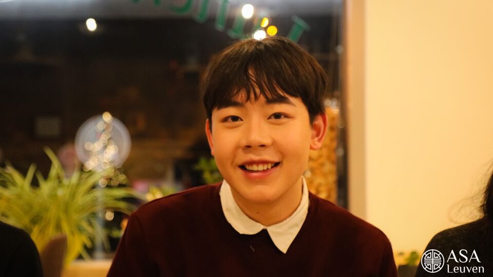 Van "Chinese spion" tot "vleermuiseter": hoe Belgen met Chinese roots ...