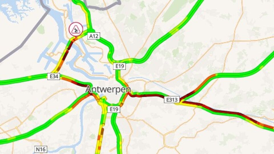 Lange files rond Antwerpen door werken op de E313, Tijsmanstunnel wel weer open | VRT NWS: nieuws