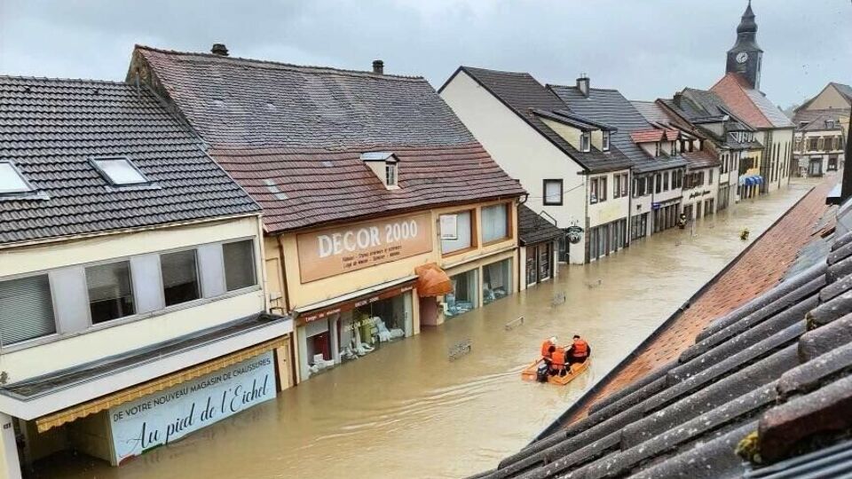 Noodweer veroorzaakt hevige wateroverlast in Frankrijk, Duitsland en ...