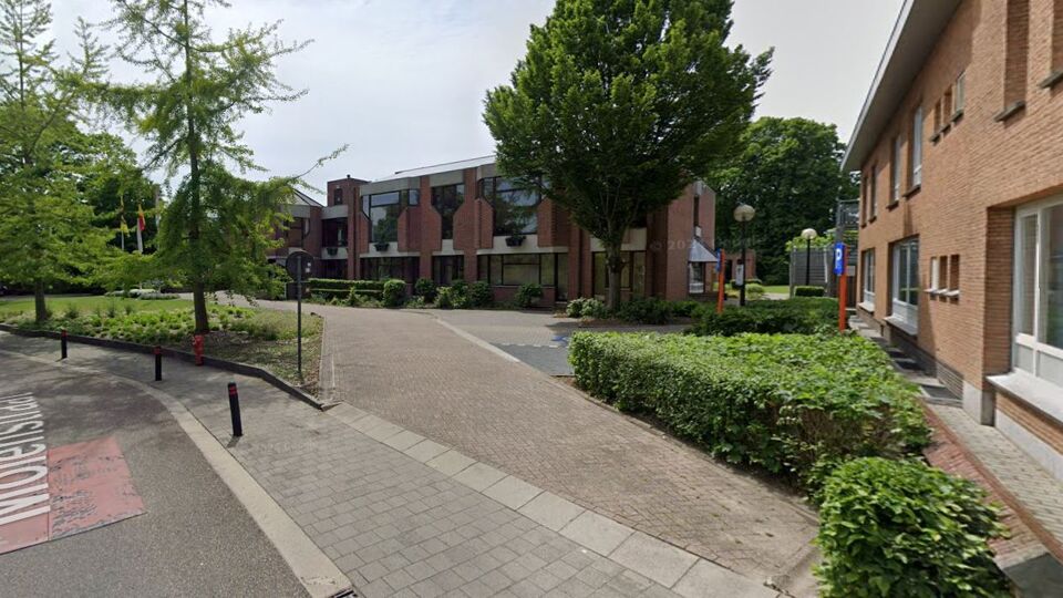Hangjongeren veroorzaken veel overlast in Rijkevorsel: "Politie mag ...
