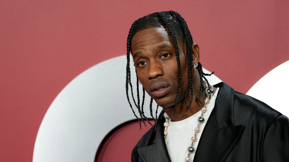 Amerikaanse rapper Travis Scott opgepakt in Parijs na vechtpartij met ...