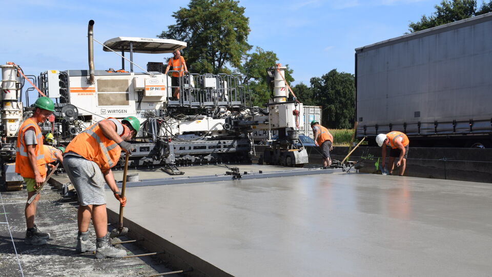Dit weekend files verwacht door werkzaamheden op de E313 in Ranst | VRT ... Dit weekend files verwacht door werkzaamheden op de E313 in Ranst | VRT ...