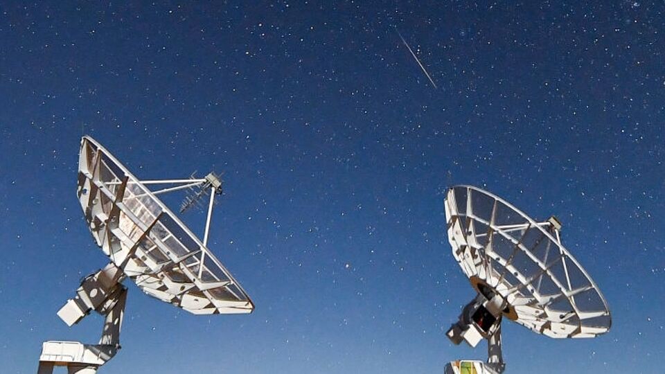 Starlink-satellieten verstoren ruimtewaarnemingen vanaf de aarde ...