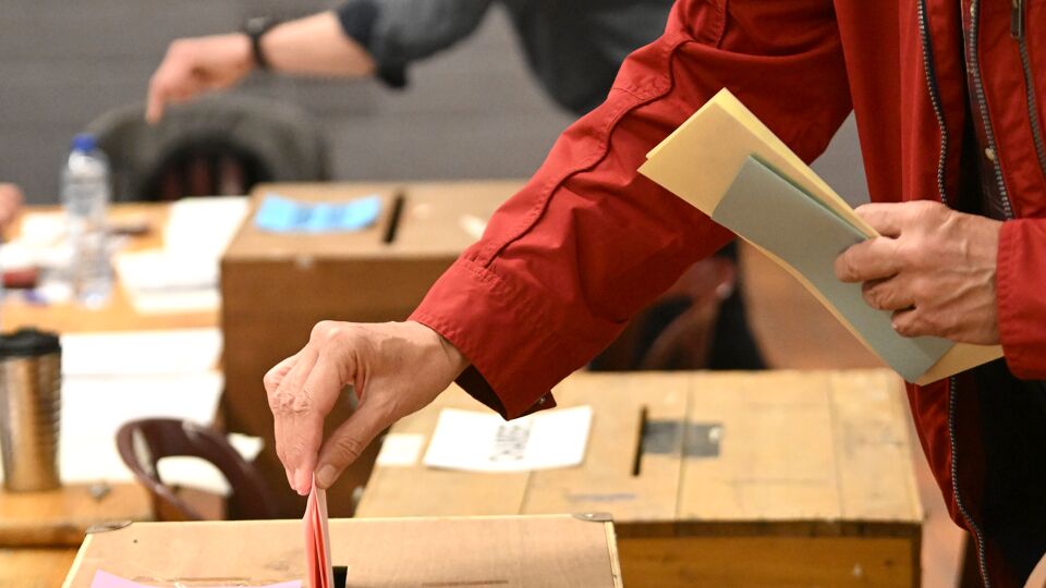 Hoe stem je geldig? En is dat in jouw gemeente elektronisch of op ...