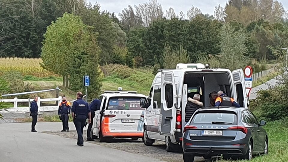 Vrouw dood aangetroffen in woning in Wetteren, politie en parket voeren onderzoek | VRT NWS: nieuws