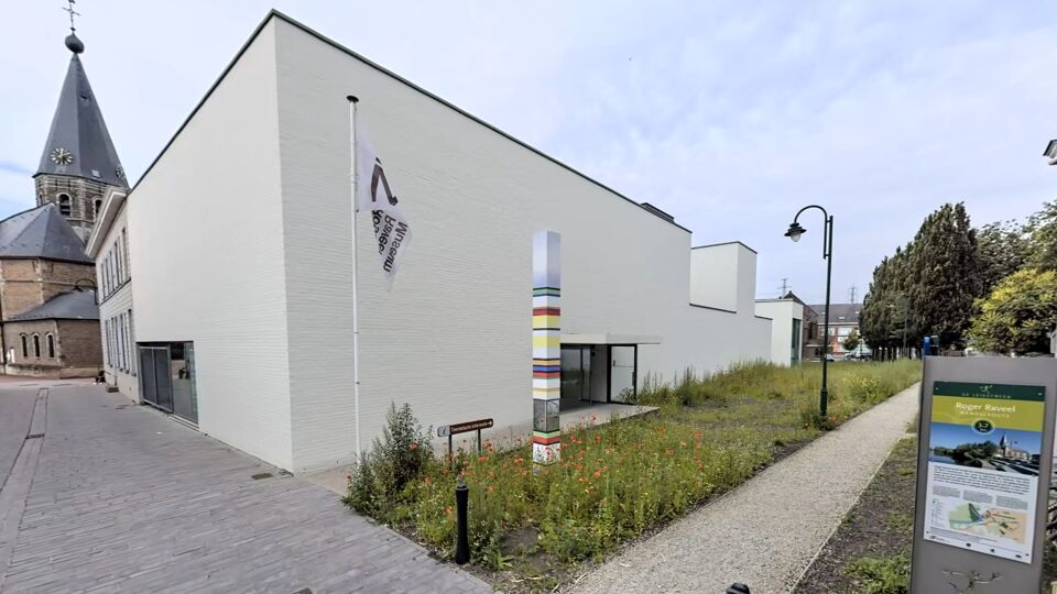 Roger Raveelmuseum in Machelen-aan-de-Leie sluit 16 maanden voor ...