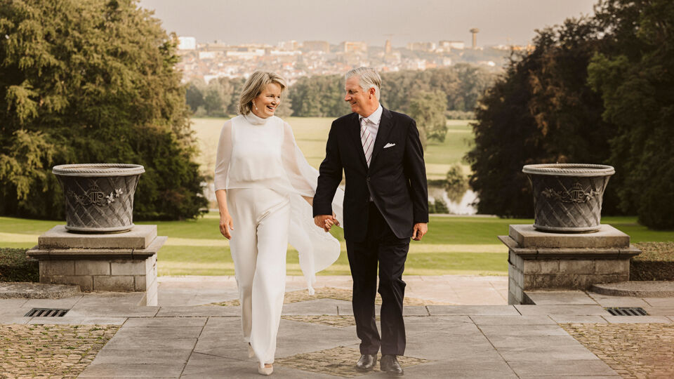 Koning Filip en koningin Mathilde vieren 25e huwelijksverjaardag met 2 ...