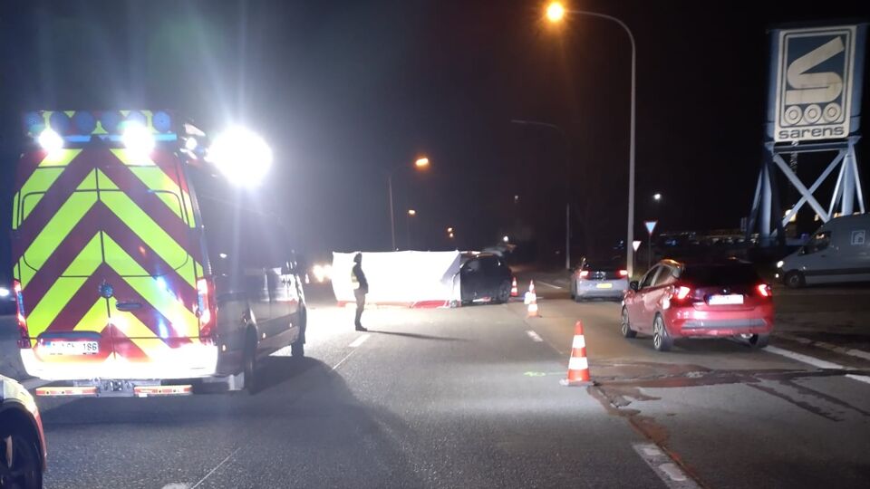 Al weken problemen met verlichting op A12 tussen Londerzeel en Meise ...
