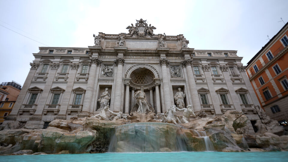 Trevifontein in Rome weer open na grondige schoonmaak, aantal bezoekers ...